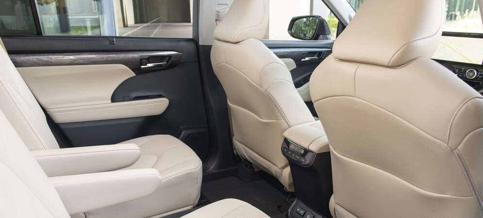 The Best SUVs with Captains Chairs | EchoPark